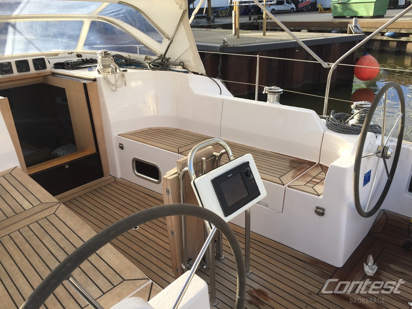 Contest 42CS 'Contest 42CS Famous Four' | Contest Brokerage